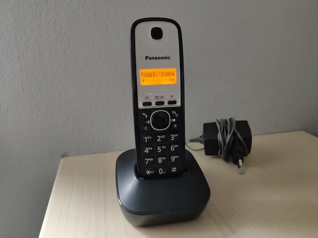 PANASONIC BEZICNI TELEFON KxTg1911fx+Baterije.