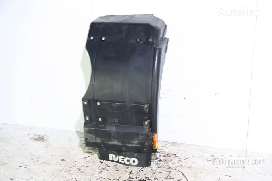 IVECO Body & Chassis Parts Spatscherm Re. Used 504208560 blatobran za kamiona