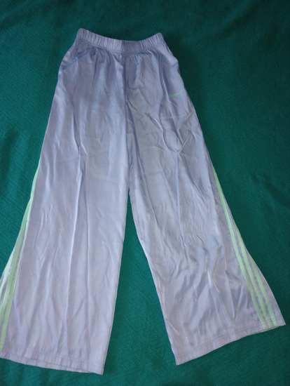 Vrh adidas siroke duboke pantalone trenerka