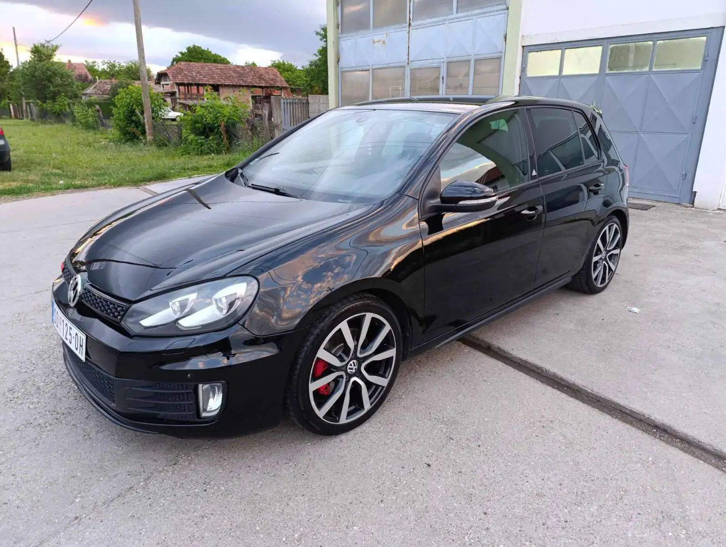 Volkswagen Golf GTI 2.0 TSI