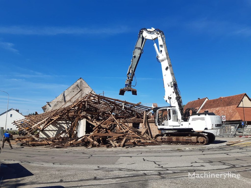 Liebherr 944 bager za rušenje