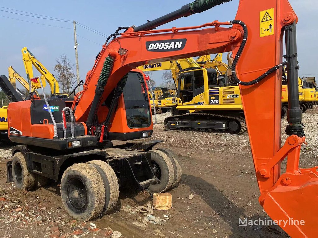 Doosan DX150W bager točkaš