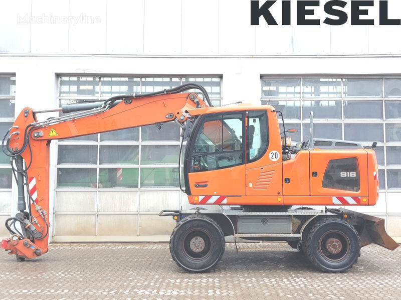 Liebherr A916 bager točkaš