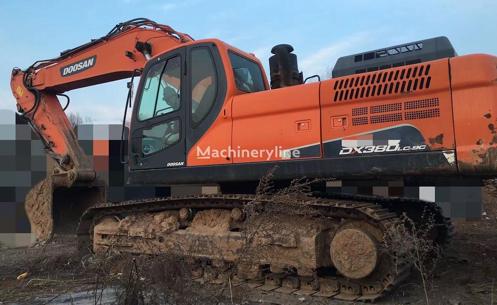 Doosan DX380 bager guseničar