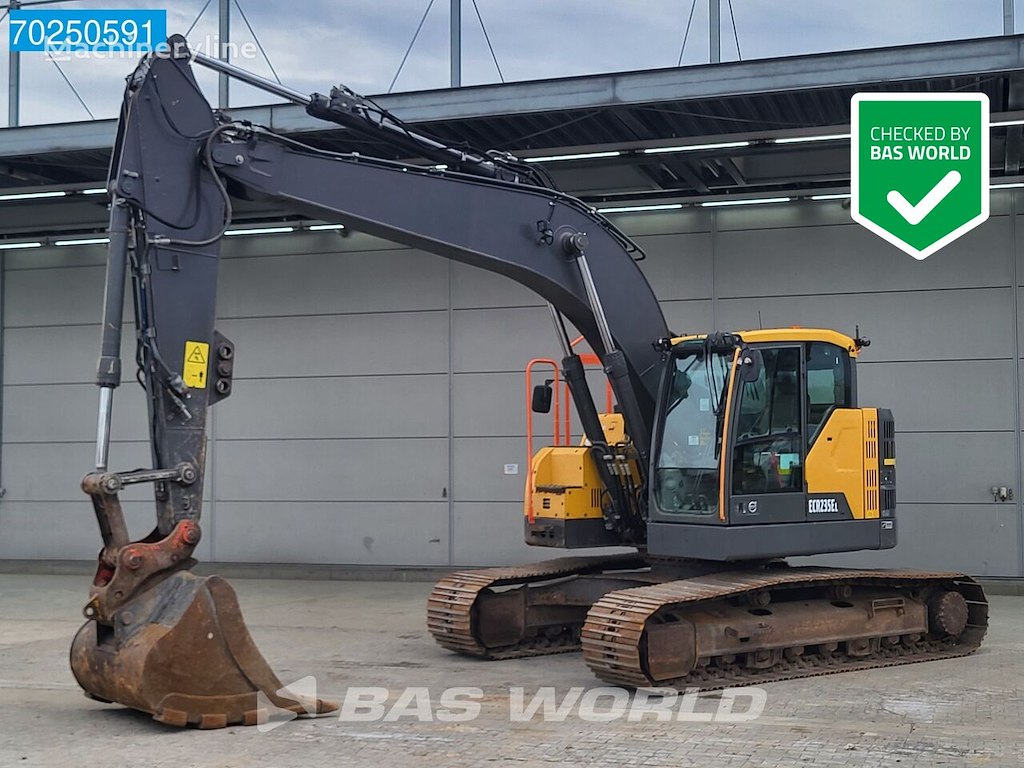 Volvo ECR235 EL bager guseničar