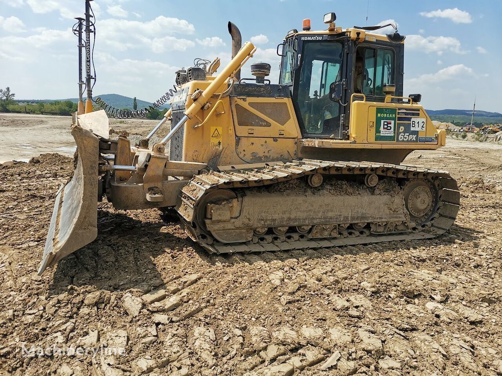 Komatsu D65 PX 17 buldožer