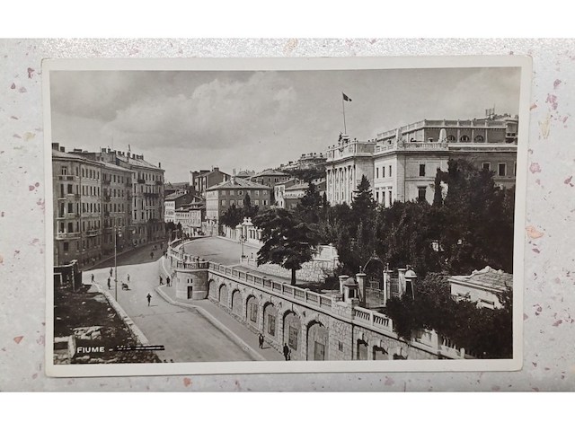 Fiume Italija stara razglednica (P1187)