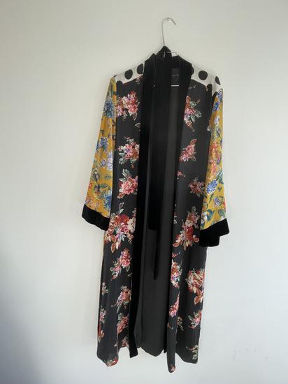 Zara kimono