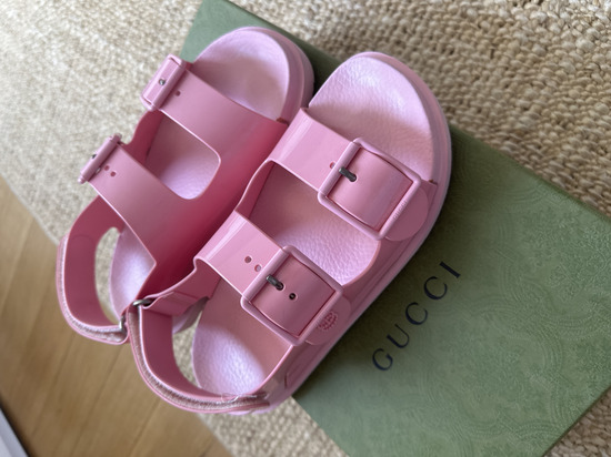 Gucci sandale 37