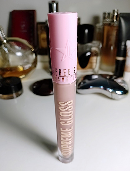 Jeffree Star Supreme Gloss-Nude nijansa