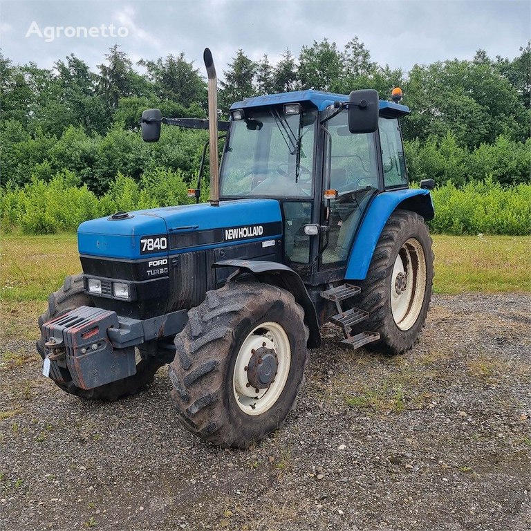 Prodaje se New Holland 7840 traktor točkaš na aukciji