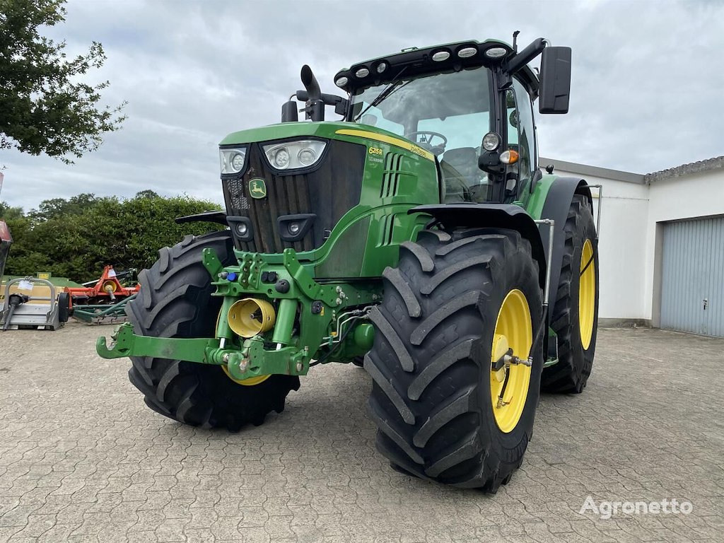 John Deere 6215R traktor točkaš