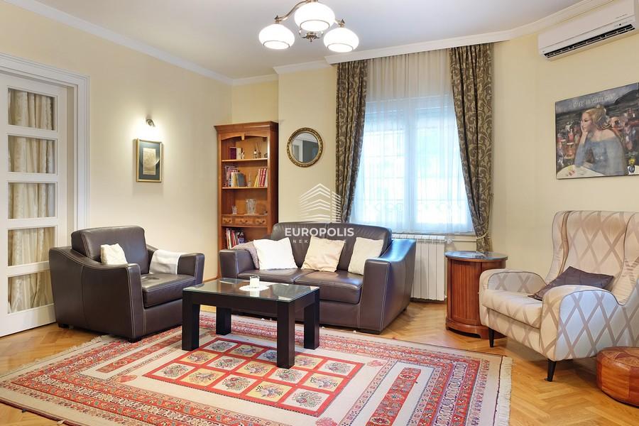 Dobanovačka, Zemun centar, Zemun ID#5932 550.000 €