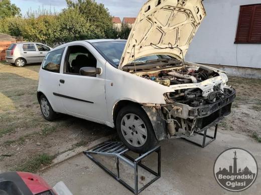 Fiat punto 2 delovi