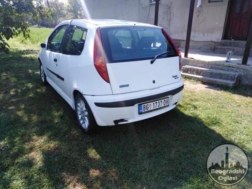 Fiat punto 2 delovi