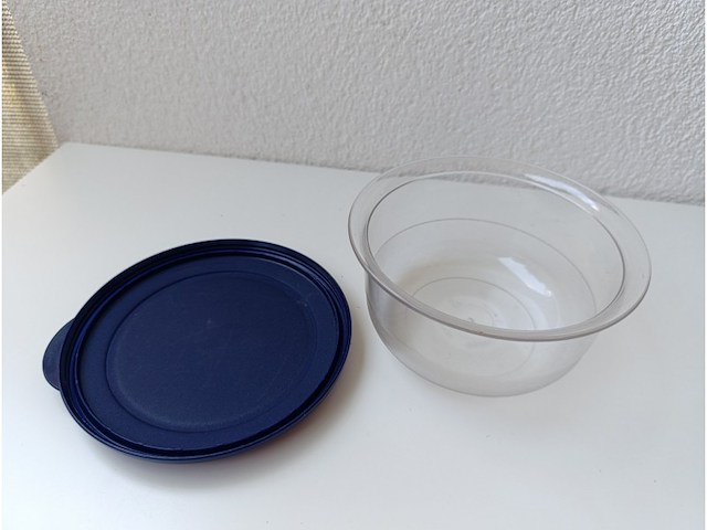 Tupperware posuda