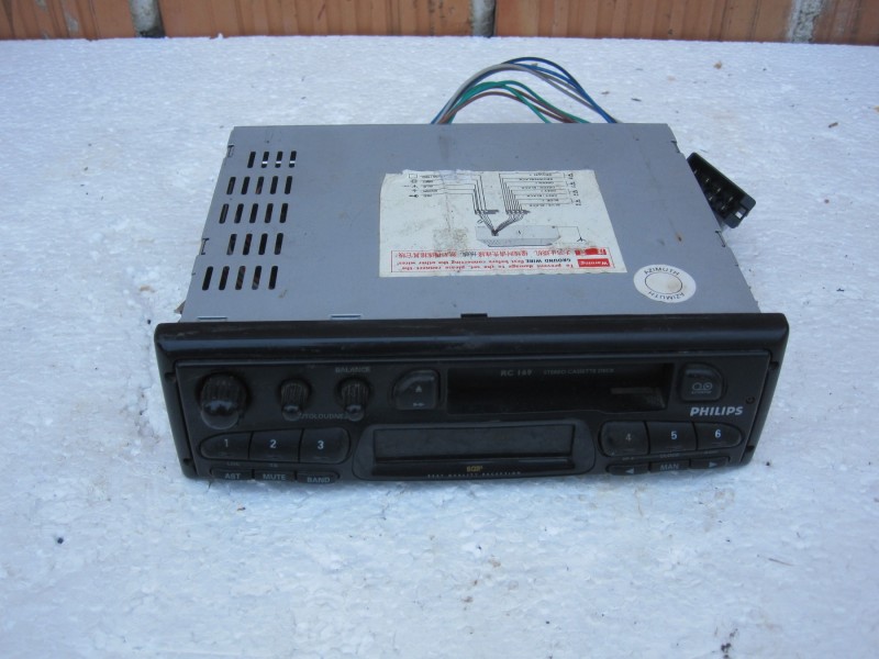 PHILIPS RC169 auto radio kasetofon-neispitano