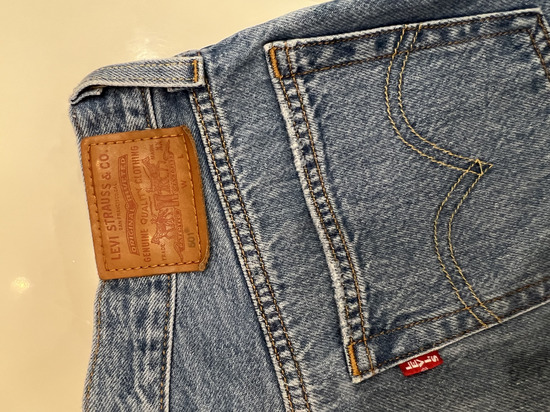 Levis 501 farke