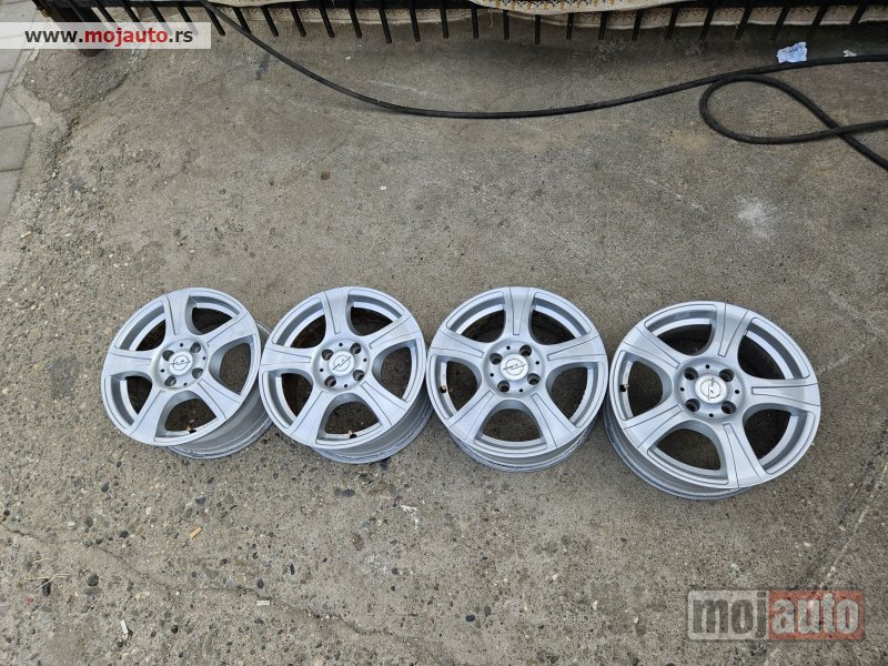 AluFelne 15Coli 4x100 Fiat Grande Punto Opel kao nove