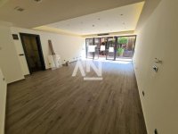 Lokal sa izlogom u Bulevaru (pasaž) 48m2! ID#56093