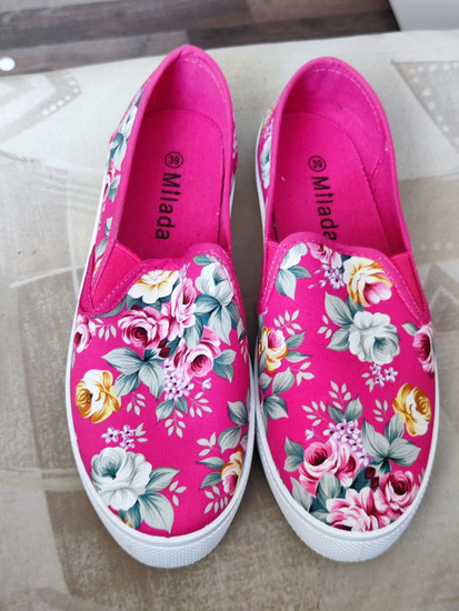 Pink cvetne espadrile