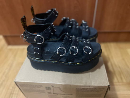 Dr Martens sandale