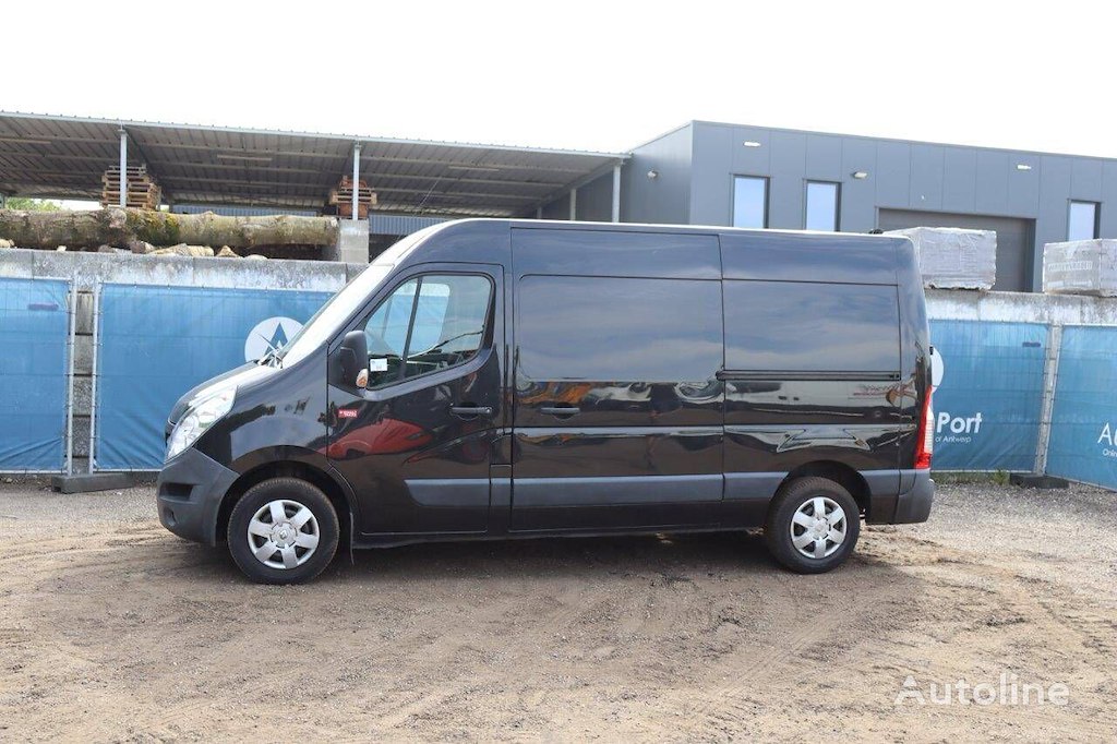 Prodaje se Renault Master minibus furgon na aukciji