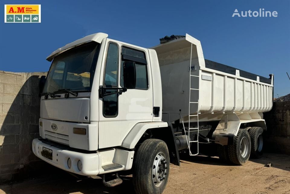 Ford CARGO 5032 E 6x4 T 3-Eixos 2p (diesel) kiper