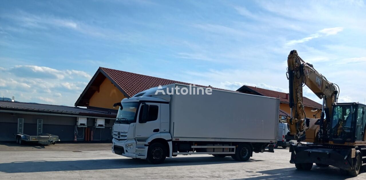 Mercedes-Benz Actros 2135 kamion furgon