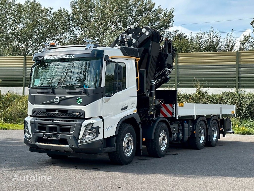 Novi Volvo FMX 500 kamion s ravnom platformom