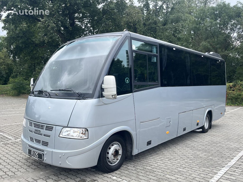 IVECO Rapido turistički autobus