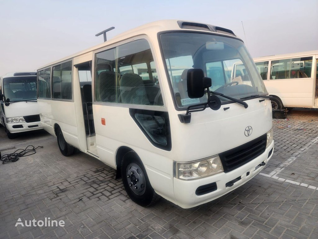 Toyota Coaster Coach bus (Diesel-LHD) turistički autobus