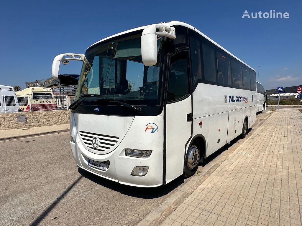 Mercedes-Benz 1223 ANDECAR turistički autobus