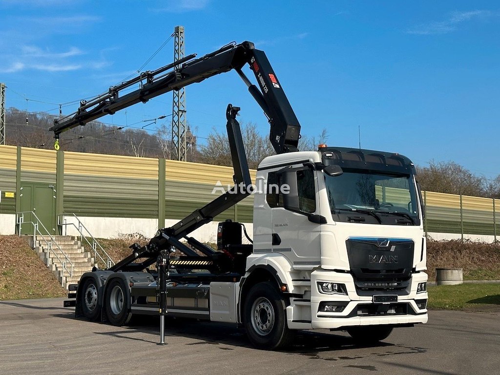 Novi MAN TGS 26.470 6x2 Abrollkipper + Kran Hiab 228-4 kamion rol kiper