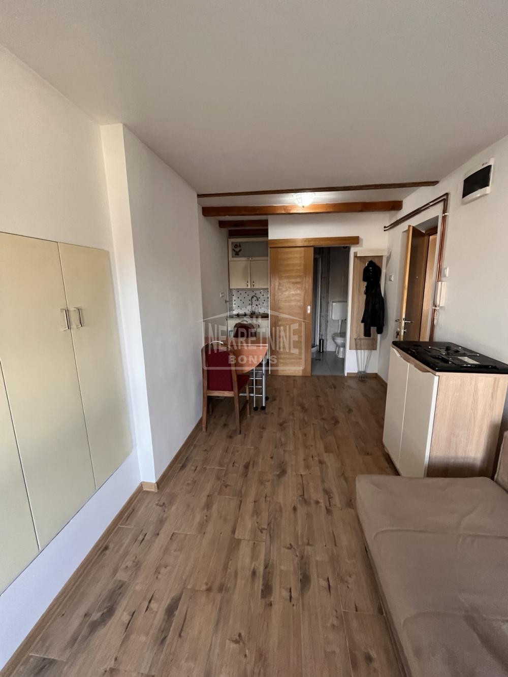 Subotica-centar-garsonjera za izdavanje ID#1567 150 €