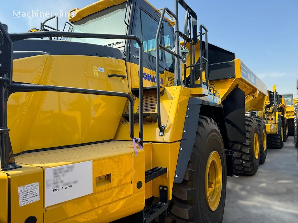 Novi Komatsu HM400 zglobni damper