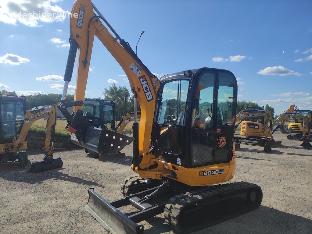 JCB 8030 ZTS obrót w obrysie maszyny 3,2 tony mini bager