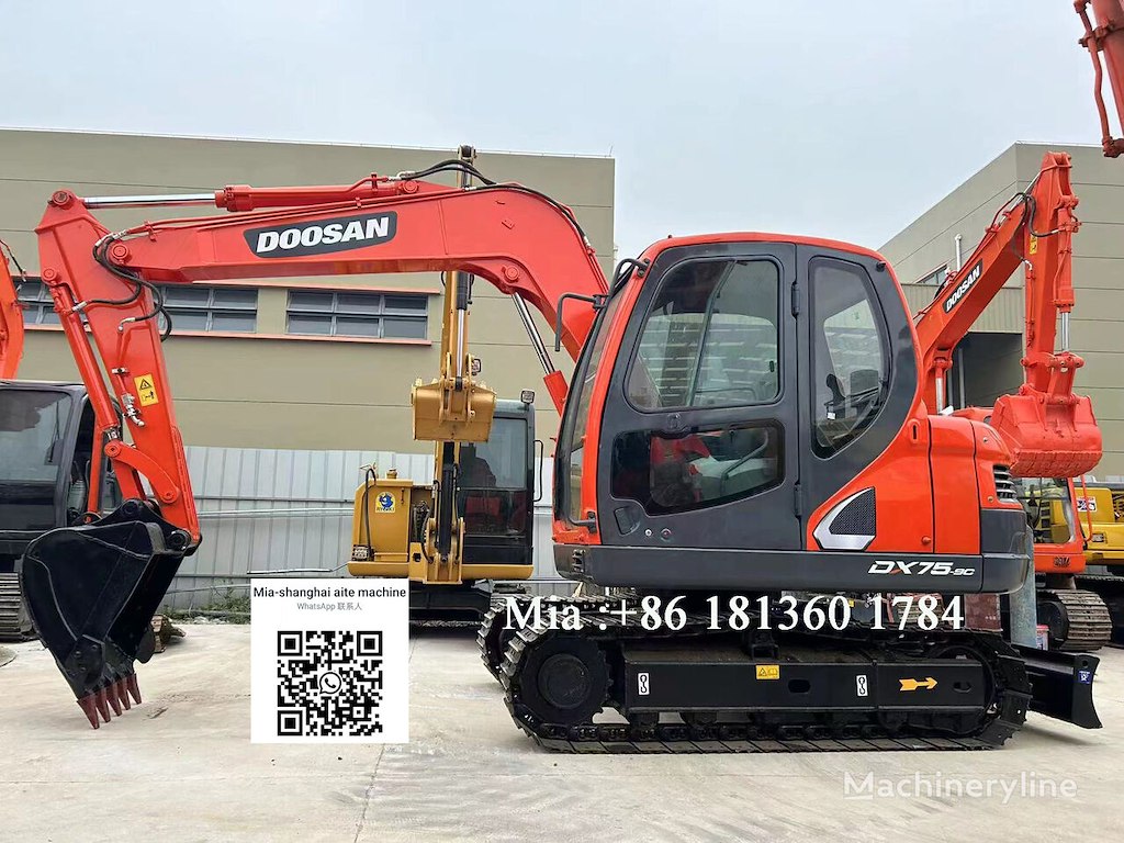 Doosan DX75 bager guseničar