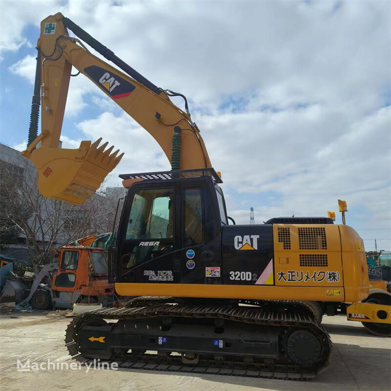 Caterpillar 320D2 bager guseničar