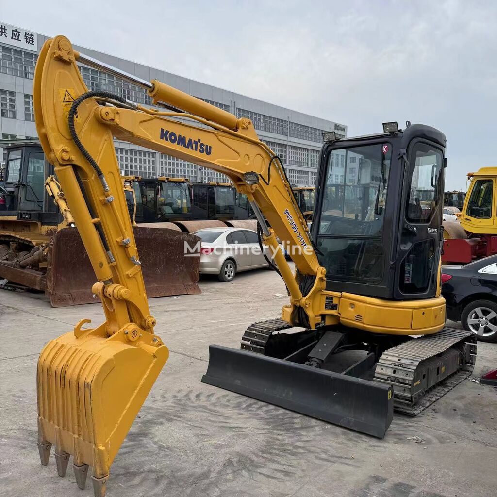 Komatsu PC35 bager guseničar