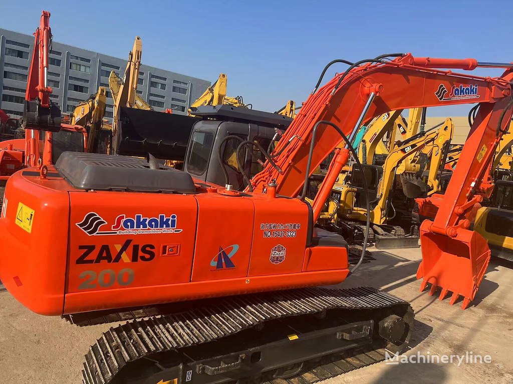 Hitachi ZX200 bager guseničar