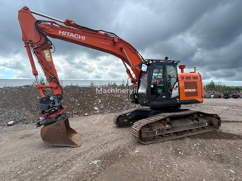 Hitachi ZX 225 USRL-5 metsämalli bager guseničar