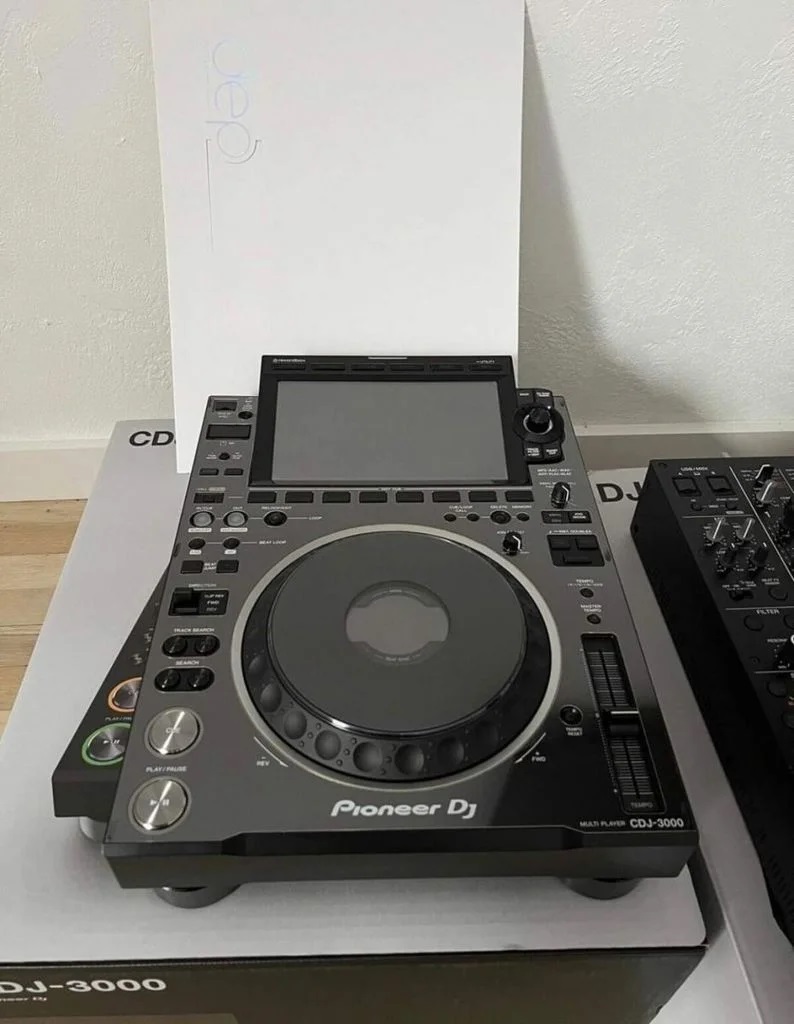 Prodajem Pioneer DJ CDJ-3000 Multi-Player / Pioneer DJ DJM-V10-LF mikser / Pioneer CDJ-TOUR1/ Pioneer DJM-TOUR1/ Pioneer CDJ-2000NXS2/ Pioneer DJM-900NXS2 / Pioneer DJM-A9 / Pioneer DJM-S11 mikser