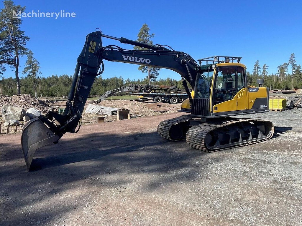 Volvo EC 140C LM Metsäalustalla bager guseničar