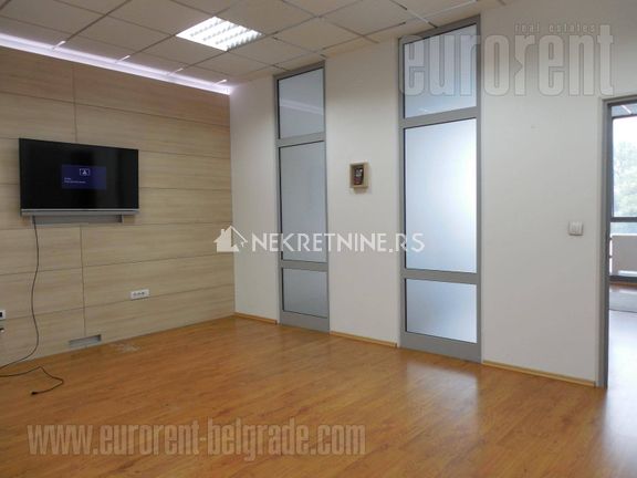 #31783, Izdavanje, P.P., NOVI MERKATOR, 8240 EUR