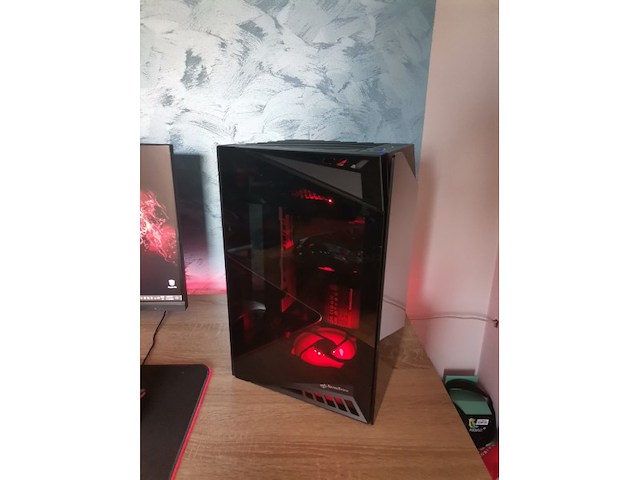 PC Ryzen 7 3700X/16Gb/256Gb/RX580 8Gb/RGB/Aorus/5G WiFi