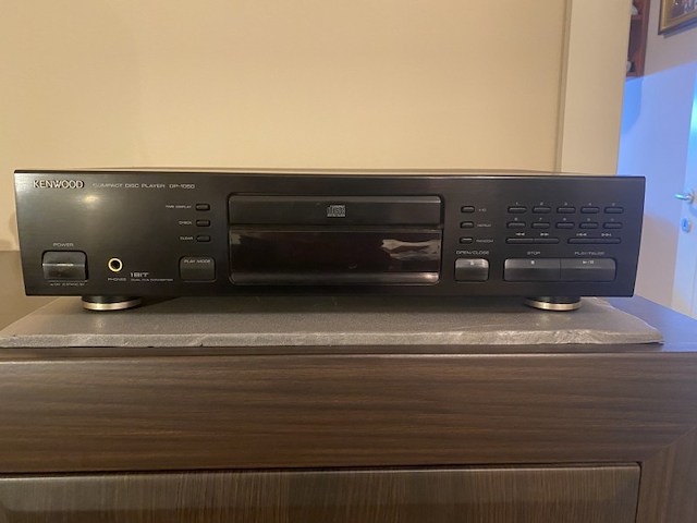 Kenwood DP-1050 CD Player