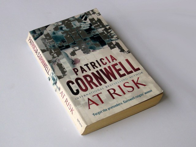 Patricia Cornwell - At Risk