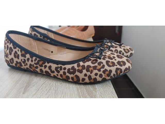 Baletanke animal print nove 36