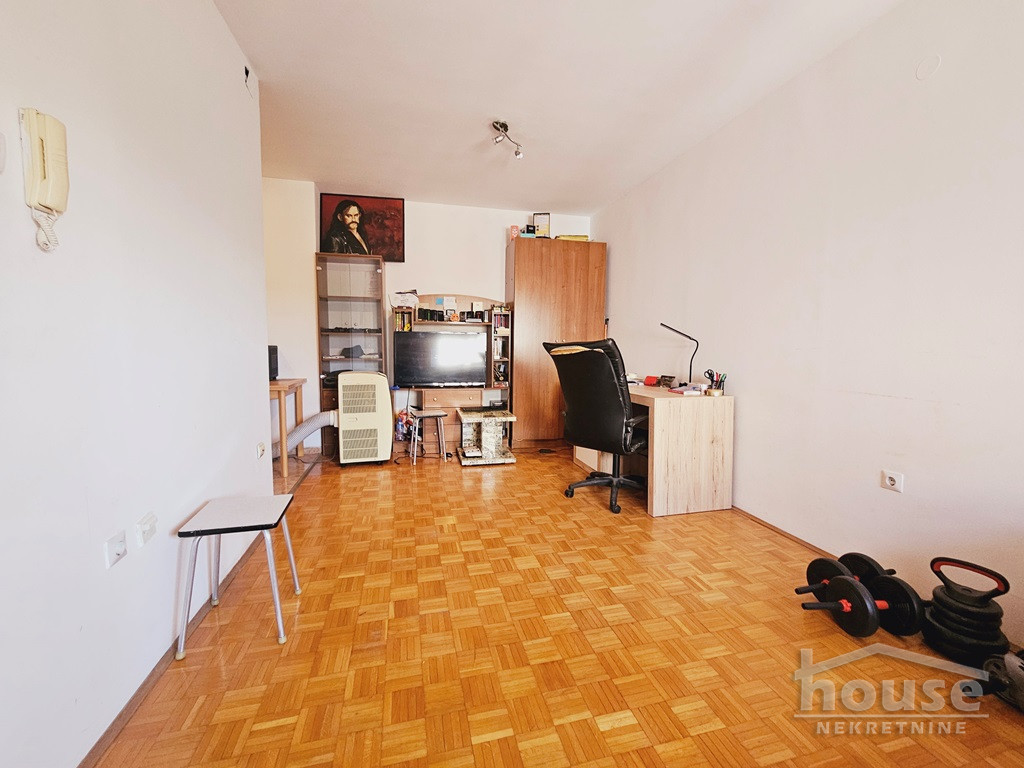 Stan,NOVI SAD,CENTAR 26m2,72100€ , ID: 1062013